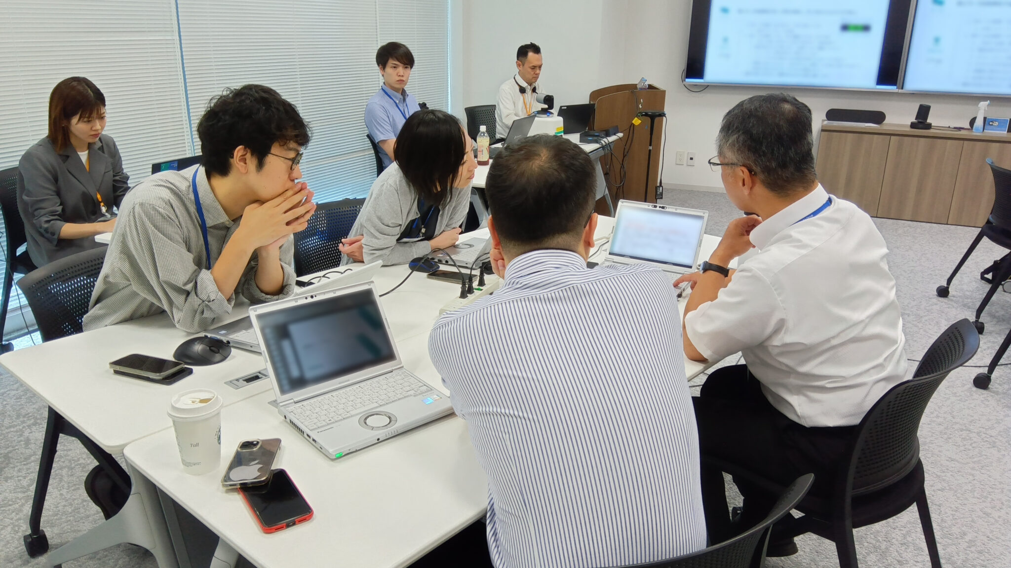 実課題の設定・分析からデジタルによる解決策を立案_大鵬薬品工業株式会社様【Aidemy Practice導入事例_問題解決ワークショップ】 | Aidemy Business